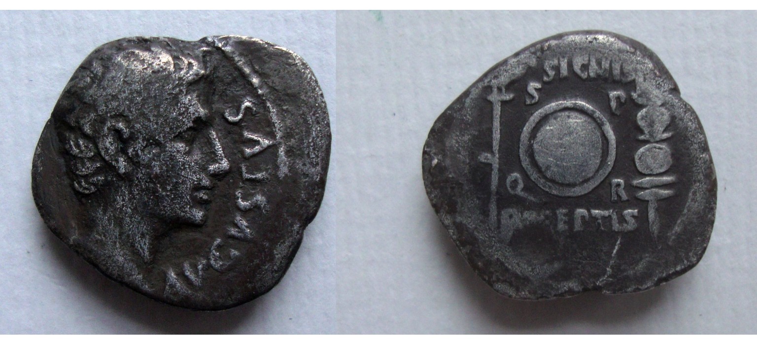 Augustus - Clipeus Virtvtis en terugkeer van de legioenstandaards ...