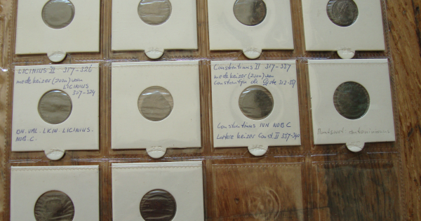 Collection of 10 roman coins (AP2342) - 10 roman coins | RomanCoinShop.com