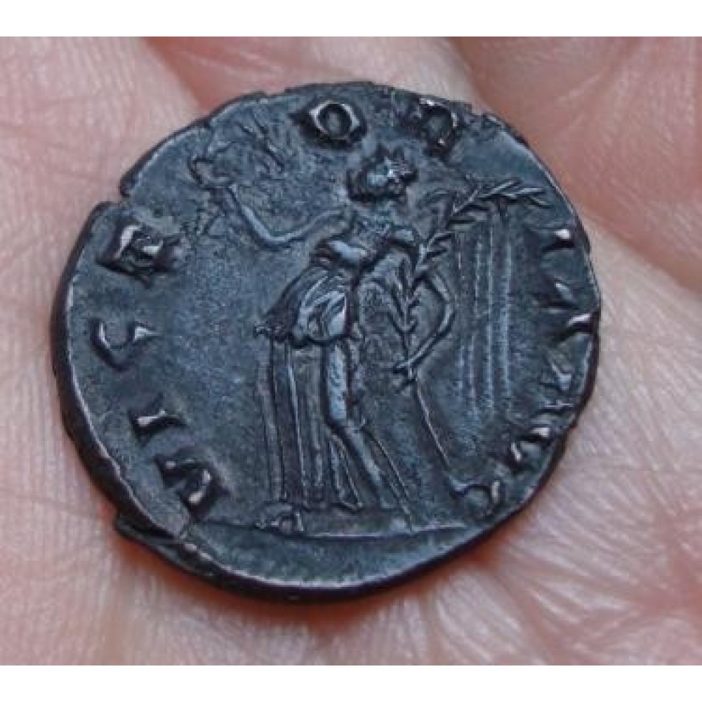 MARIUS - RARE EMPEROR - Victoria Avg | RomanCoinShop.com